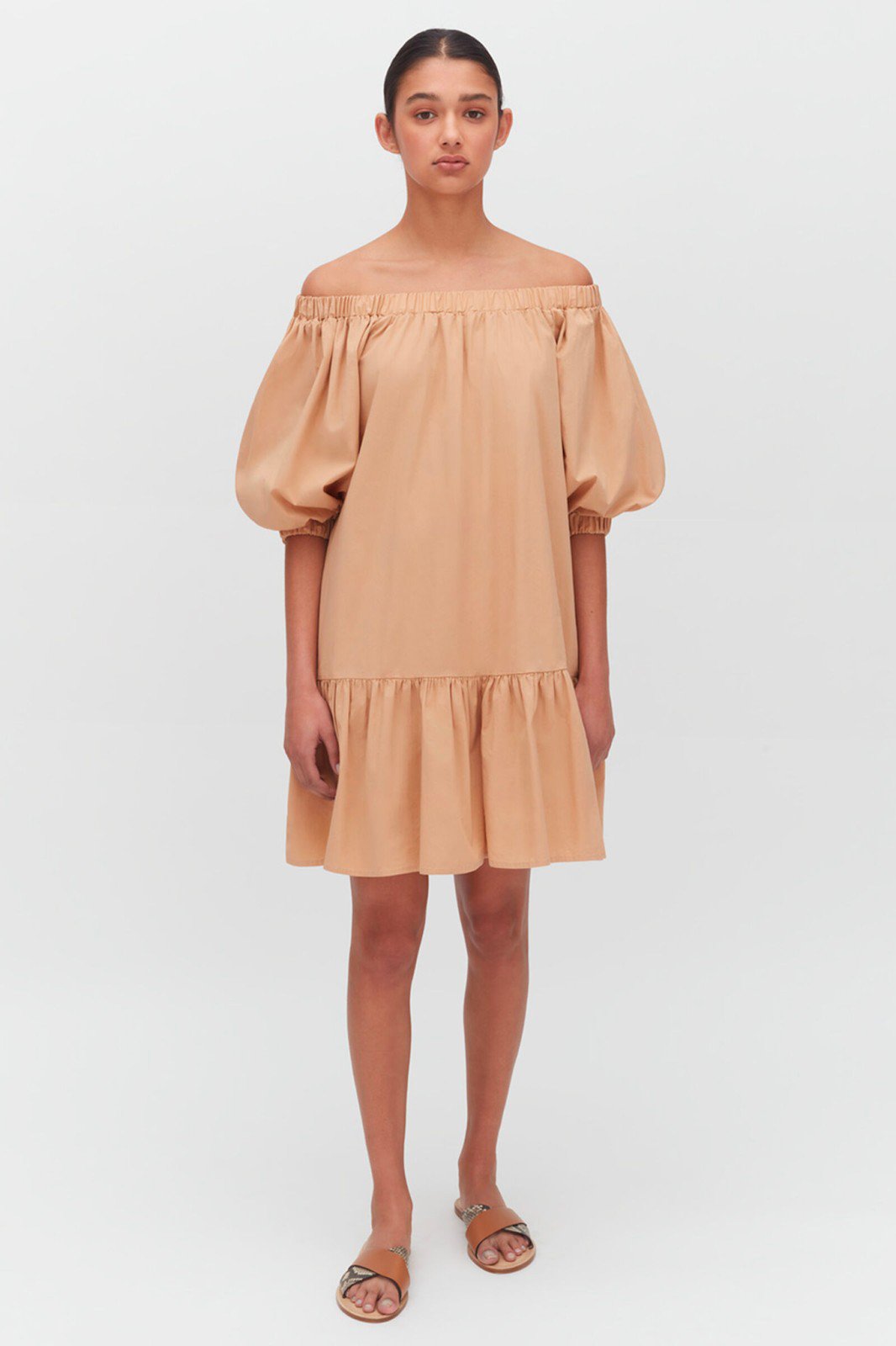 Top Modern Minimalist Clothing Brands in 2025