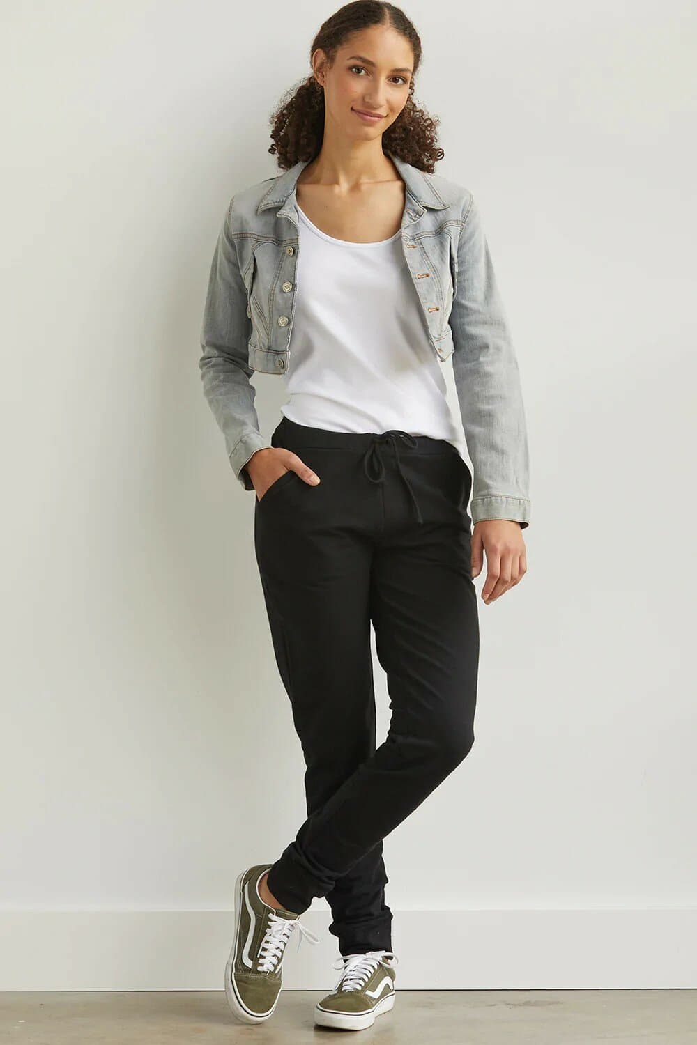 Top Modern Minimalist Clothing Brands in 2025