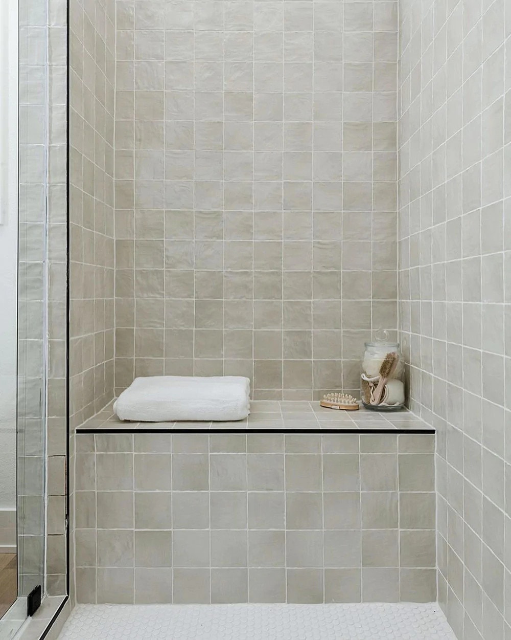 Modern Shower Tile Ideas in 2025