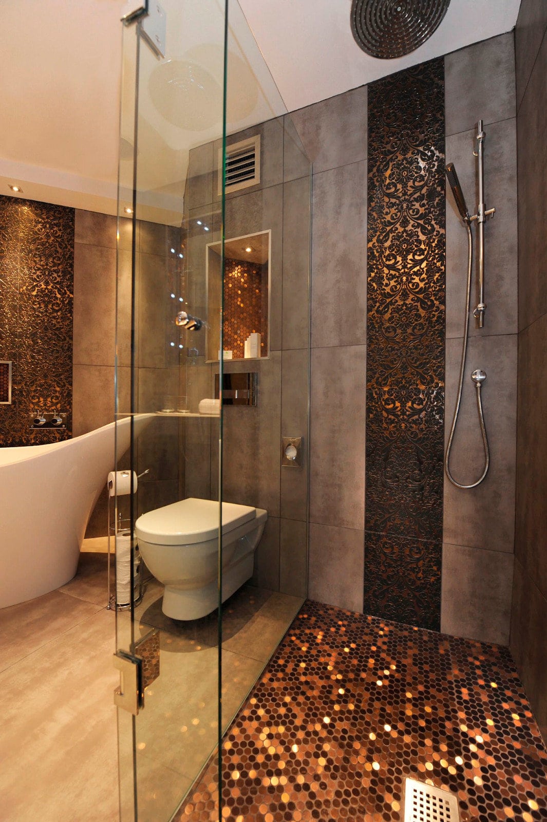 Modern Shower Tile Ideas in 2025