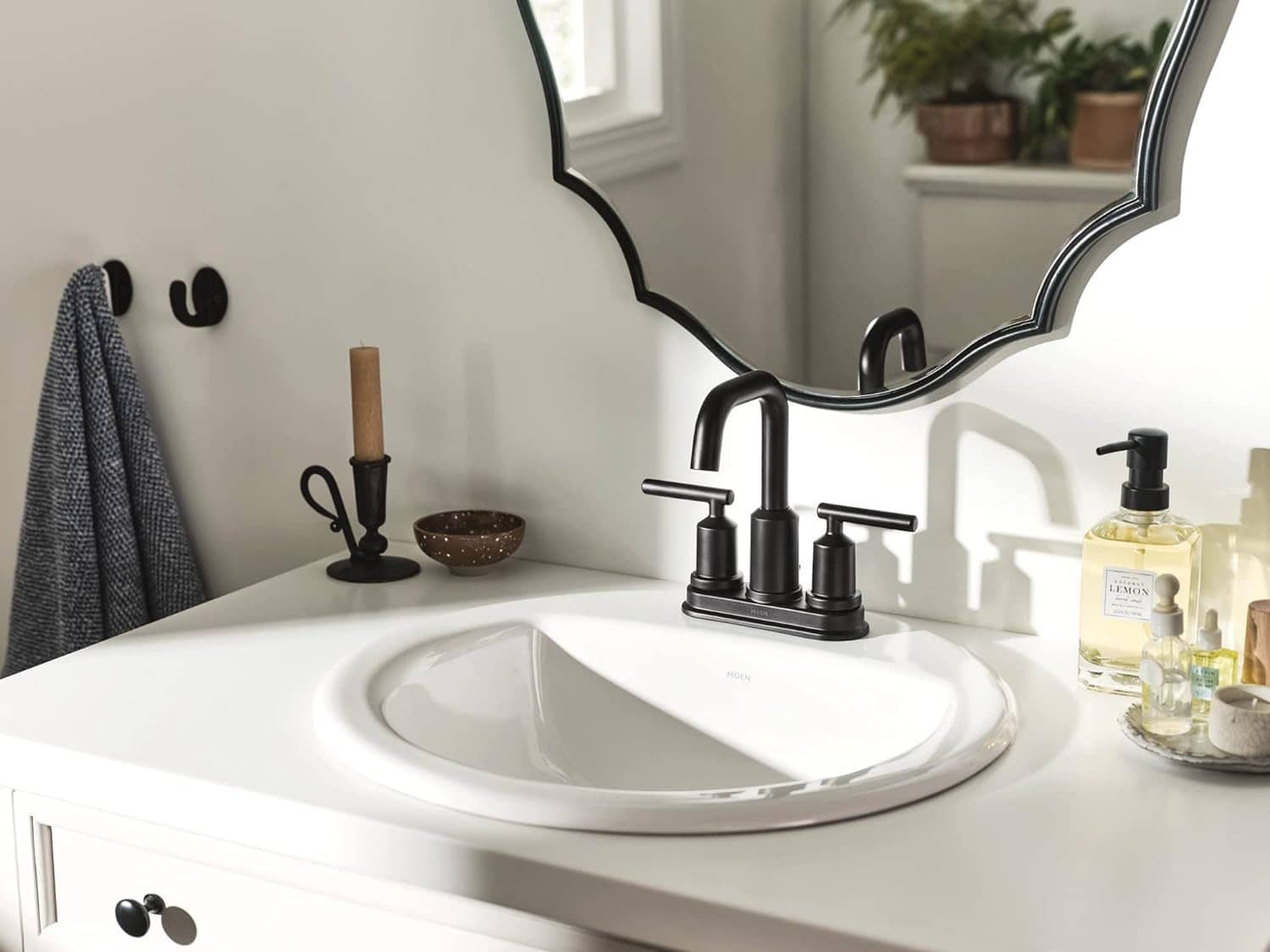 The 7 Best Modern Black Bathroom Faucets in 2025